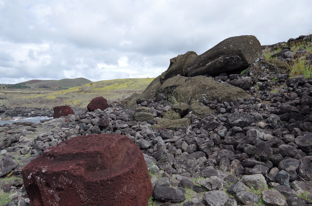 The mysteries of the moai | Lost in the Wanderness